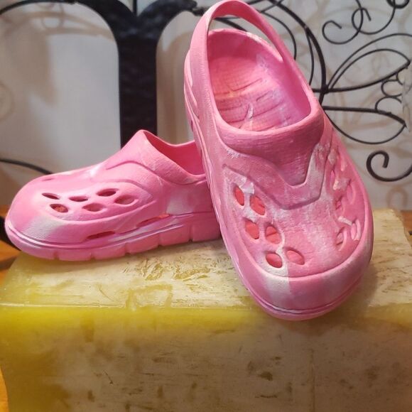 Source Unknown | Shoes | Adorabletoddler Croc Look Alikes Pink White ...